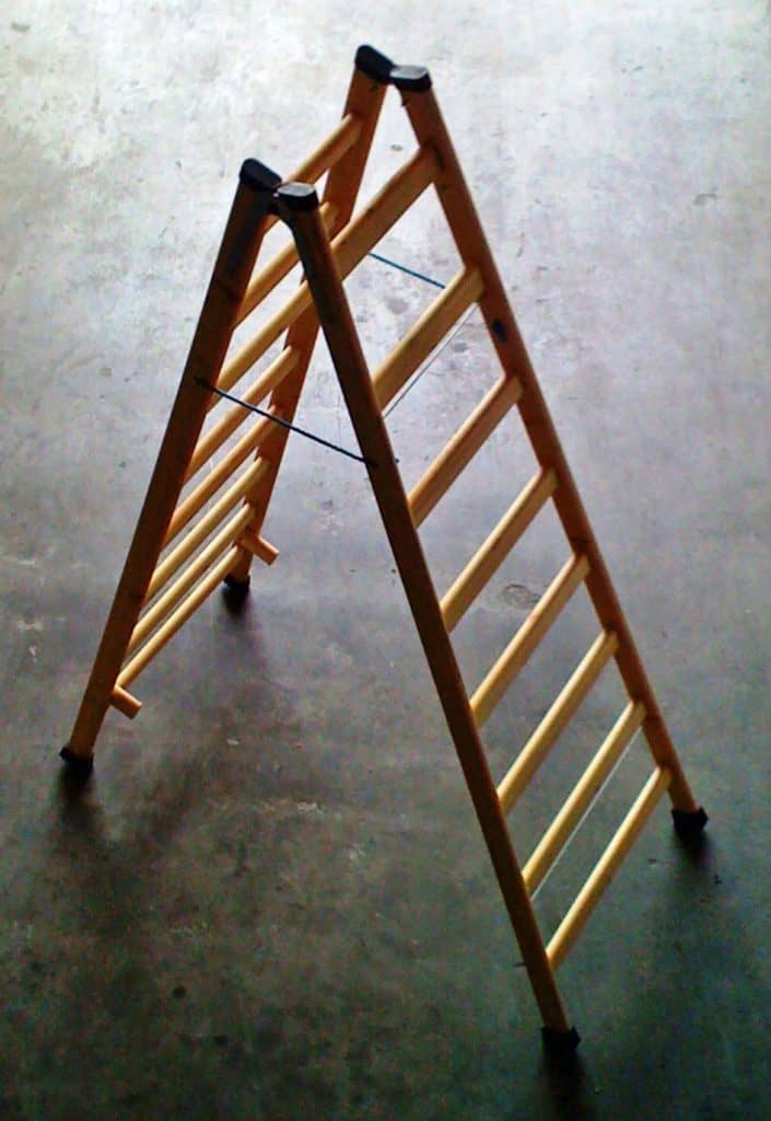 STEP LADDER 6/8 FEET - A-Z Hire