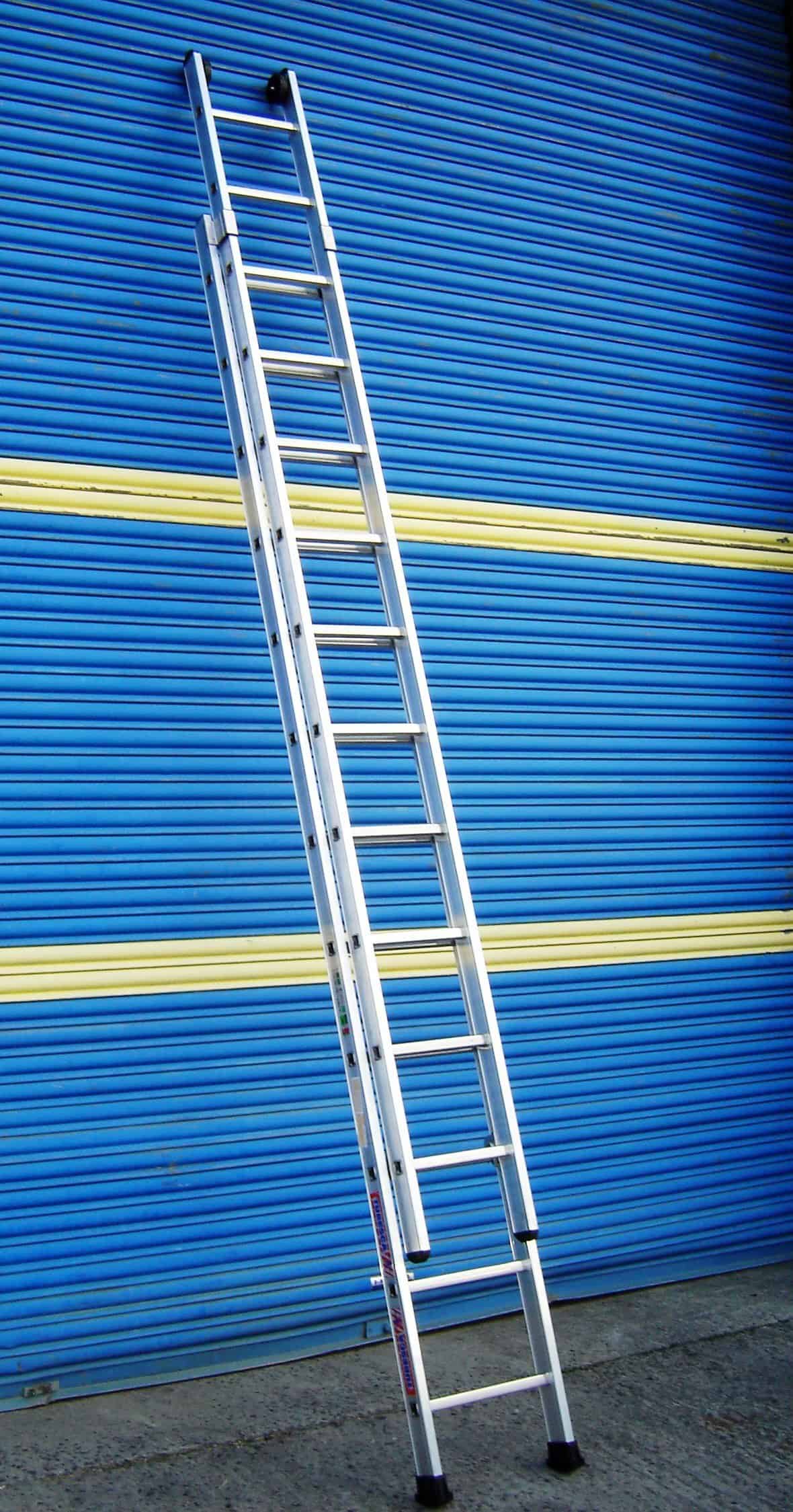 Ladder 30 Ft 2 Section For Hire In Dublin A Z Hire